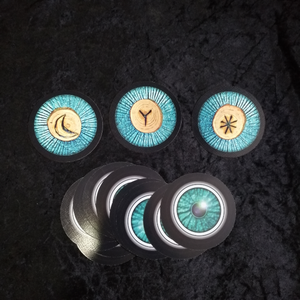 All Seeing Witches Rune Oracle – The pure and blessed way